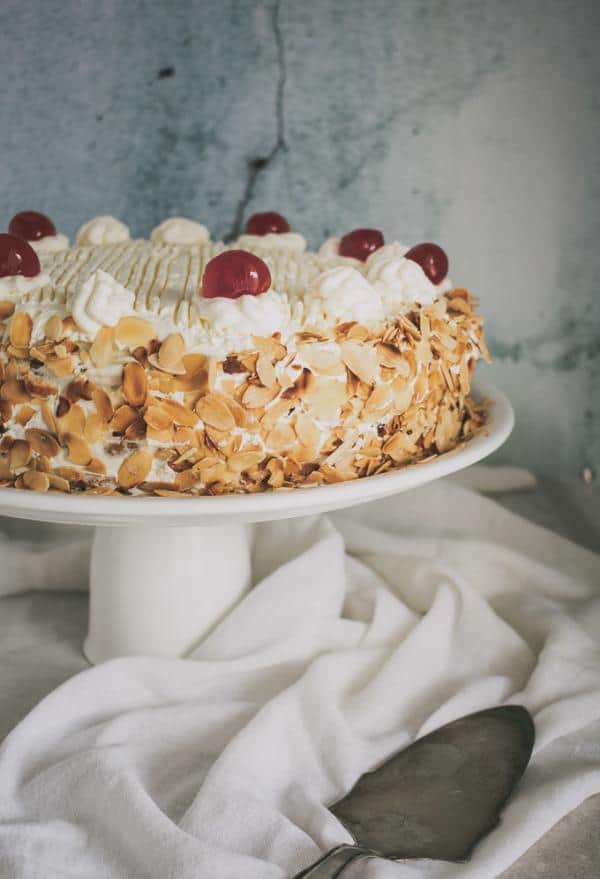 Dreamy Greek Vanilla Almond Torte (Tourta Nougatina) - Real Greek Recipes